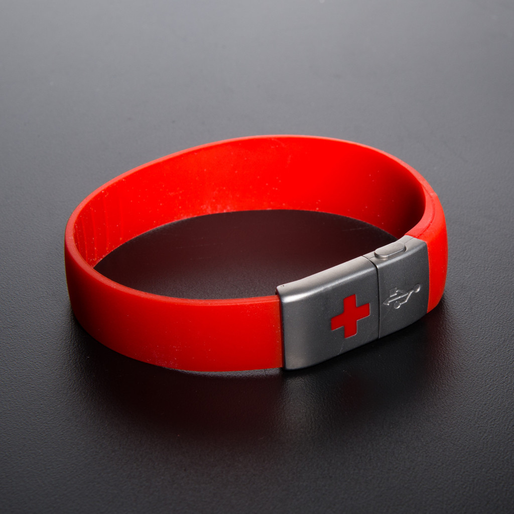 USB Emergency Band - Boatmodo | The Best Gifts for Boaters
